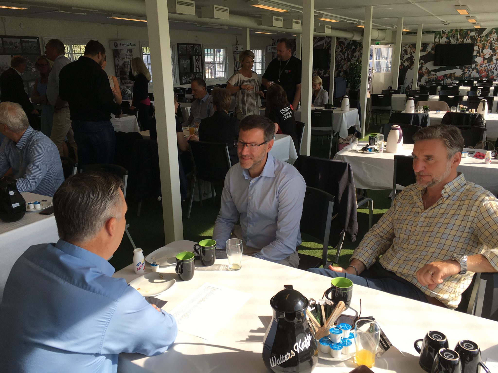 Frukostmöte med Affärsnätverket - Max Matthiessen frukostvärd ...